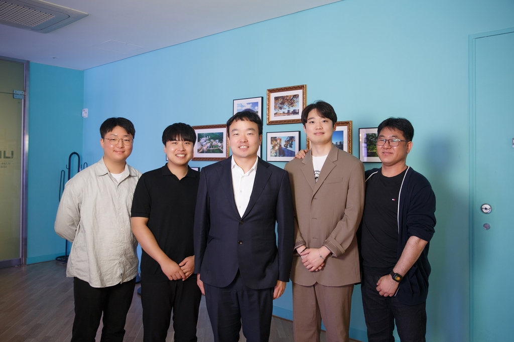 UNIST "고온에서 잘 떨어지는 스마트 점착제 개발" (연합뉴스) - 나무뉴스