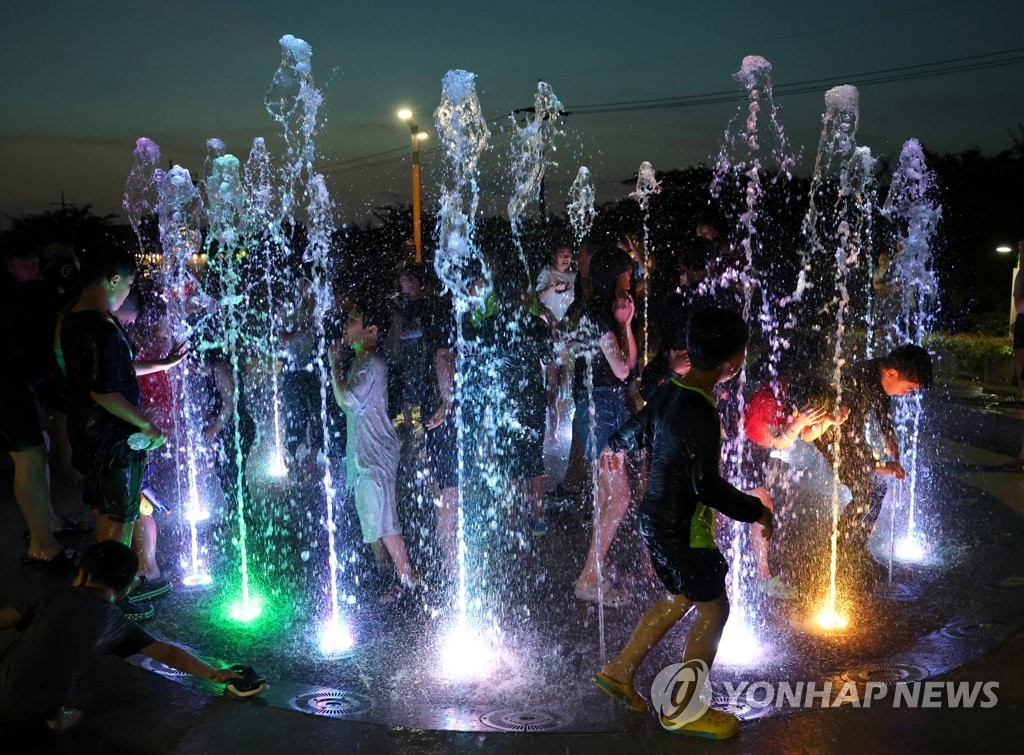 '밤에도 푹푹찐다' 제주 북부 한 달 가까이 열대야 (연합뉴스) - 나무뉴스