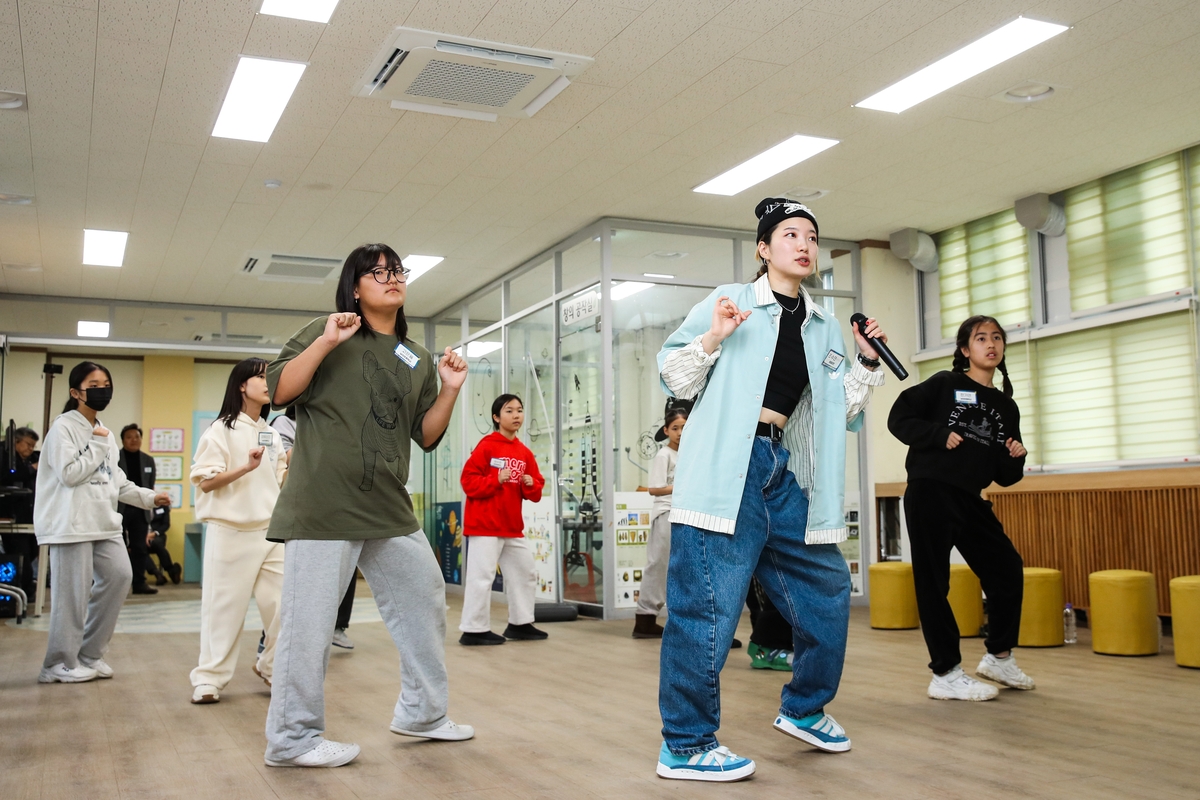 EBS, AI 기술 도입한 방과후 K-댄스 시범교육 (연합뉴스) - 나무뉴스