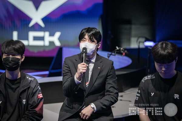 LCK 3회 연속 우승 노리는 젠지 “누가 올라와도 우승하겠다” - 나무뉴스