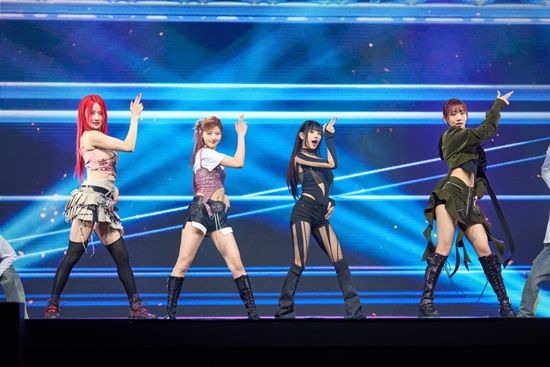 "앙코르 무대 자신"…키오프 '괴물신인' 증명할 첫 컴백 (엑's 현장)[종합] (엑스포츠뉴스) - 나무뉴스