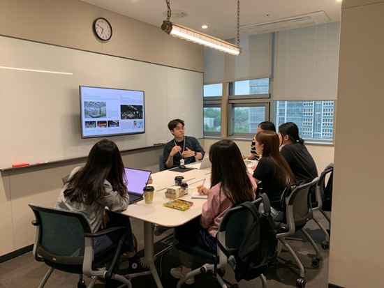 CJ CGV 포함 용산 드래곤즈, 현직 선배의 직무 멘토링 '청춘잡담' 진행 (엑스포츠뉴스) - 나무뉴스