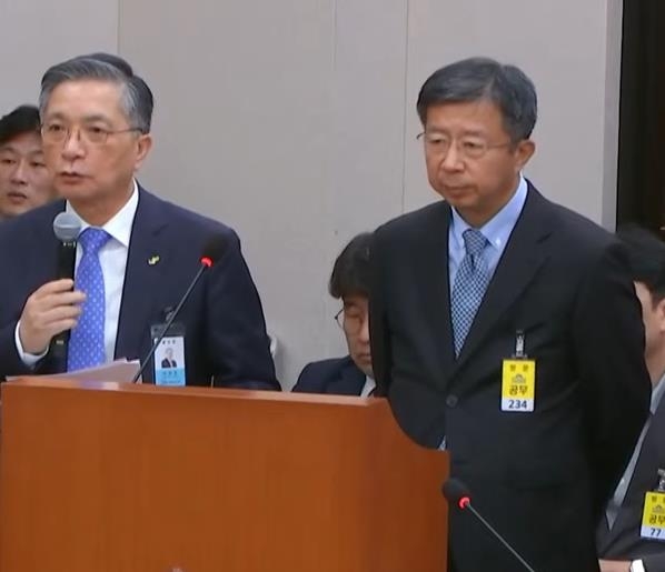 [국감현장] 나란히 증인석 선 LH·GS건설 수장의 '동상이몽' (연합뉴스) - 나무뉴스