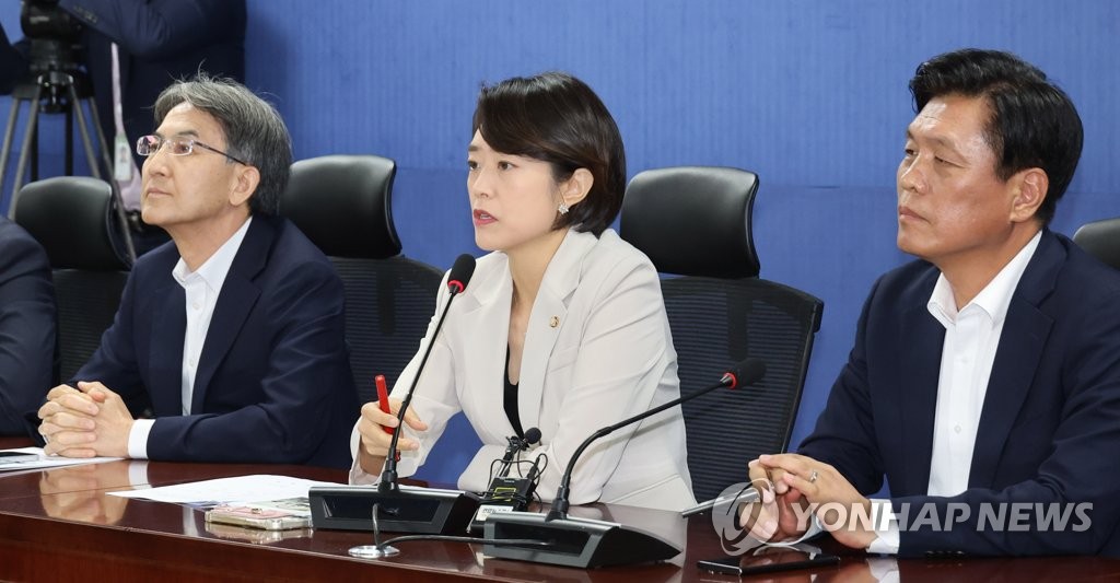 野 "'수신료 분리징수' 시행령 개정은 위법"…KBS 참석 간담회 (연합뉴스) - 나무뉴스