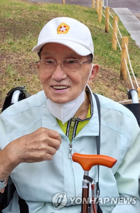 국군포로 참전용사 '귀환용사'로 예우…매달 20만원·의료지원도 - 나무뉴스