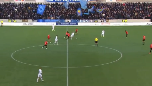 손흥민 후계자 맞구나!…스웨덴 꽃미남 MF, SON 번리전 '70m 환상골' 재현 - 나무뉴스