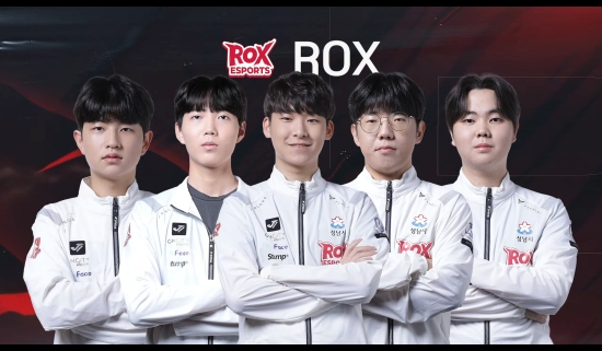 락스, 페이즈1 1일 차 4매치 치킨 획득…14킬 먹으며 대량 득점 성공 (PMPS 시즌3) (엑스포츠뉴스) - 나무뉴스