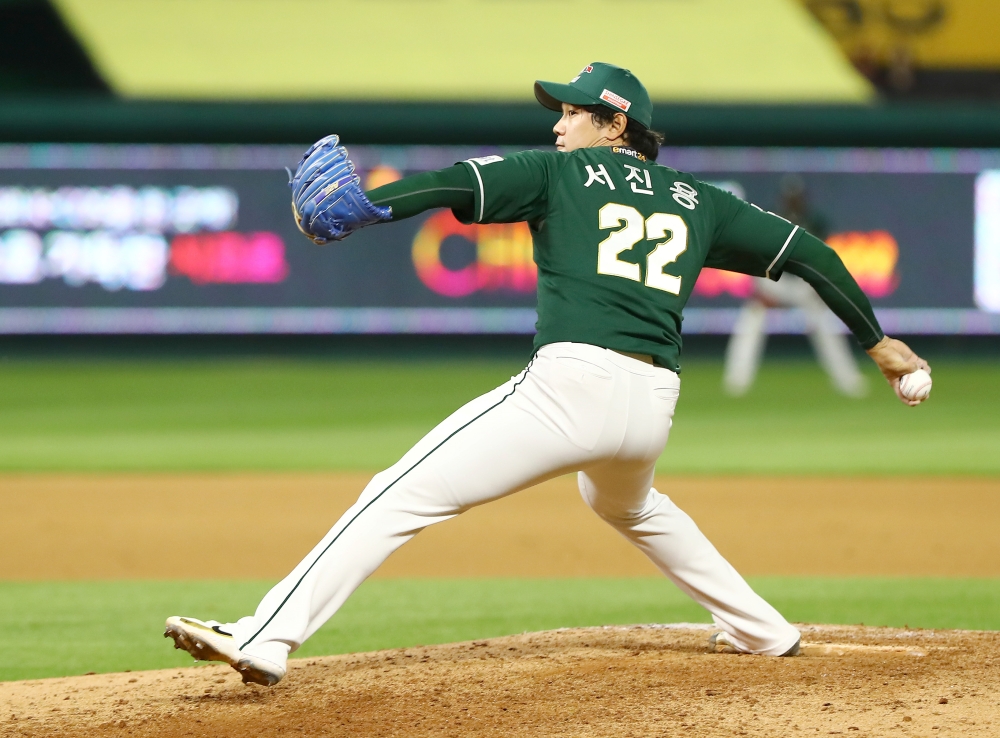 21G서 STOP 서진용 '무실점 행진'…"이렇게 오래 할 줄은" 어린왕자의 격려 (엑스포츠뉴스) - 나무뉴스