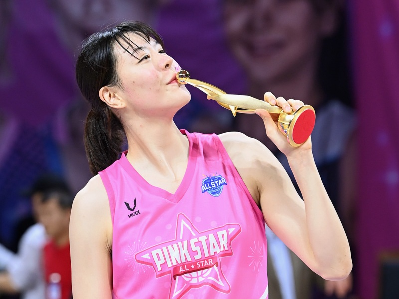 '적수가 없다' KB 박지수, WKBL 사상 첫 4연속 라운드 MVP '싹쓸이' - 나무뉴스