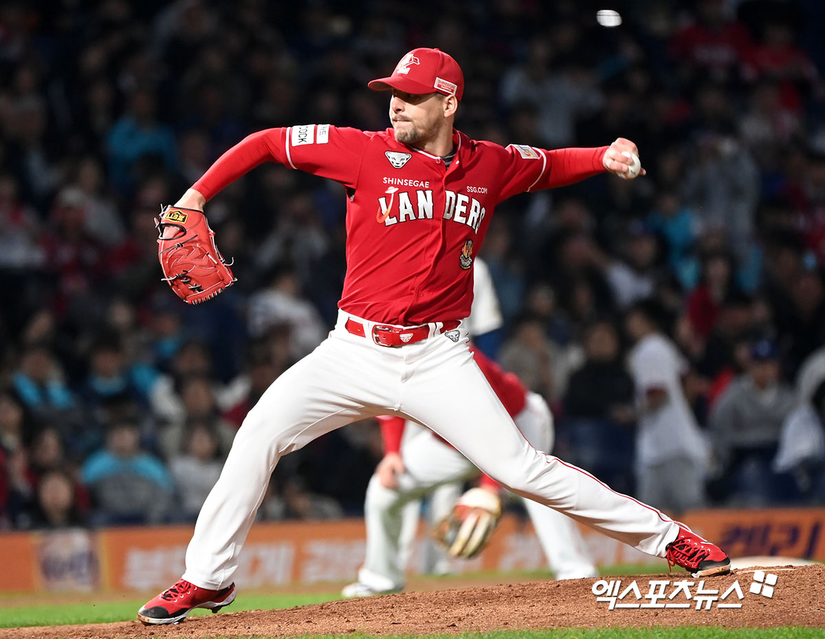 '3연패로 PS 탈락' SSG, 맥카티의 등판도 처음이자 마지막이었다 [준PO3] (엑스포츠뉴스) - 나무뉴스