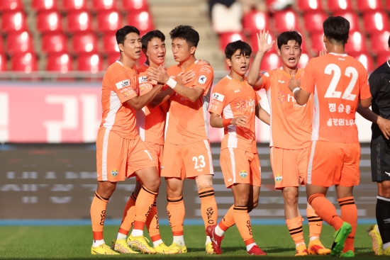 운명의 '스플릿 데이'...수원FC·강원·FC서울의 운명은? [K리그1 33R 프리뷰] - 나무뉴스