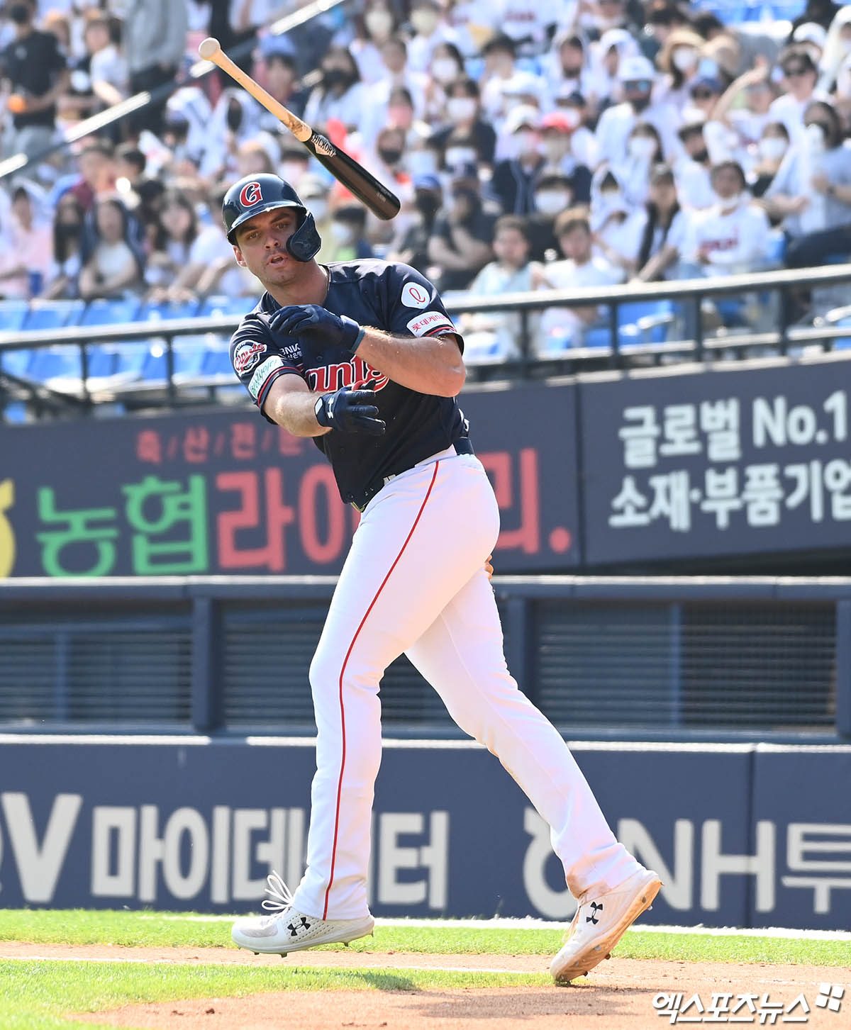'KBO 1할타자' 피터스, 롯데서 처참한 실패→투수 전향→마이너 도전 (엑스포츠뉴스) - 나무뉴스