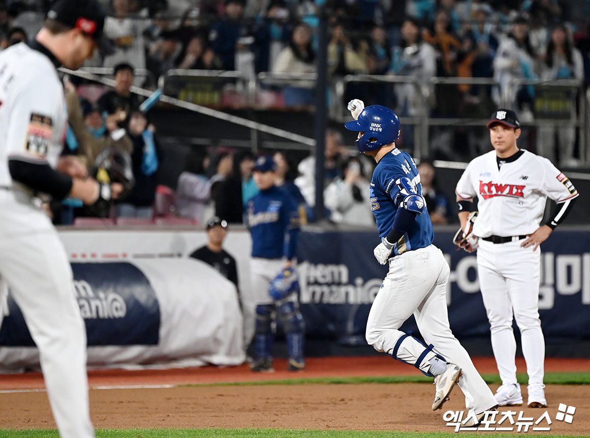 'NC 6G 연속 홈런' 박건우, 벤자민 상대 선제 투런포 폭발! [PO2] (엑스포츠뉴스) - 나무뉴스