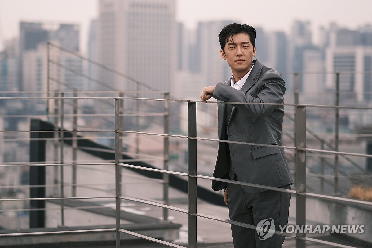 고은성 "저는 뮤지컬에 미친 사람…군대 휴가 나와 오디션 봤죠" - 나무뉴스