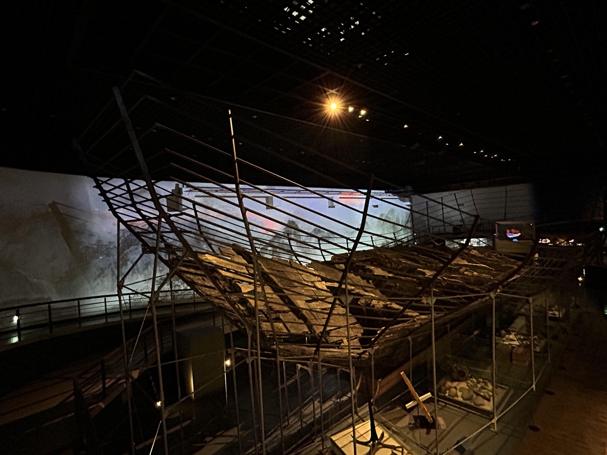 "신안선에 실린 나무 속 문자·문양, 日 유력 가문 상징 가능성" (연합뉴스) - 나무뉴스