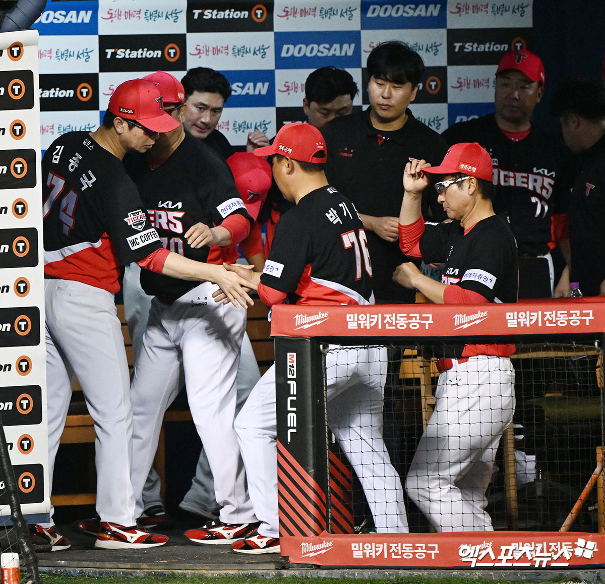 KIA 9연승 이끈 김종국 감독 "투타 모두 좋은 감각 유지해 고무적" (엑스포츠뉴스) - 나무뉴스