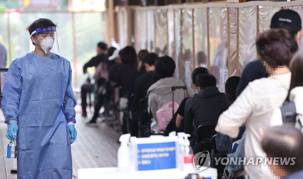 [2보] 신규확진 2천427명 엿새만에 2천400명대…확산세 지속 나무뉴스