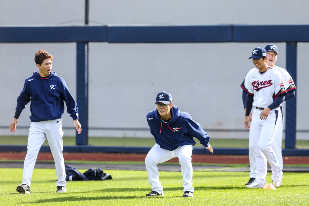 "너무 좋습니다" 예비엔트리도 훈련 참가…사령탑 표정이 밝은 이유 [APBC] (엑스포츠뉴스) - 나무뉴스