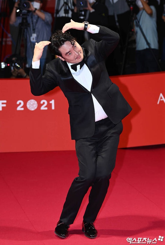 조진웅 "코로나로 앞당겨진 변화…OTT 제작 도전" (종합)[BIFF 2021] - 나무뉴스