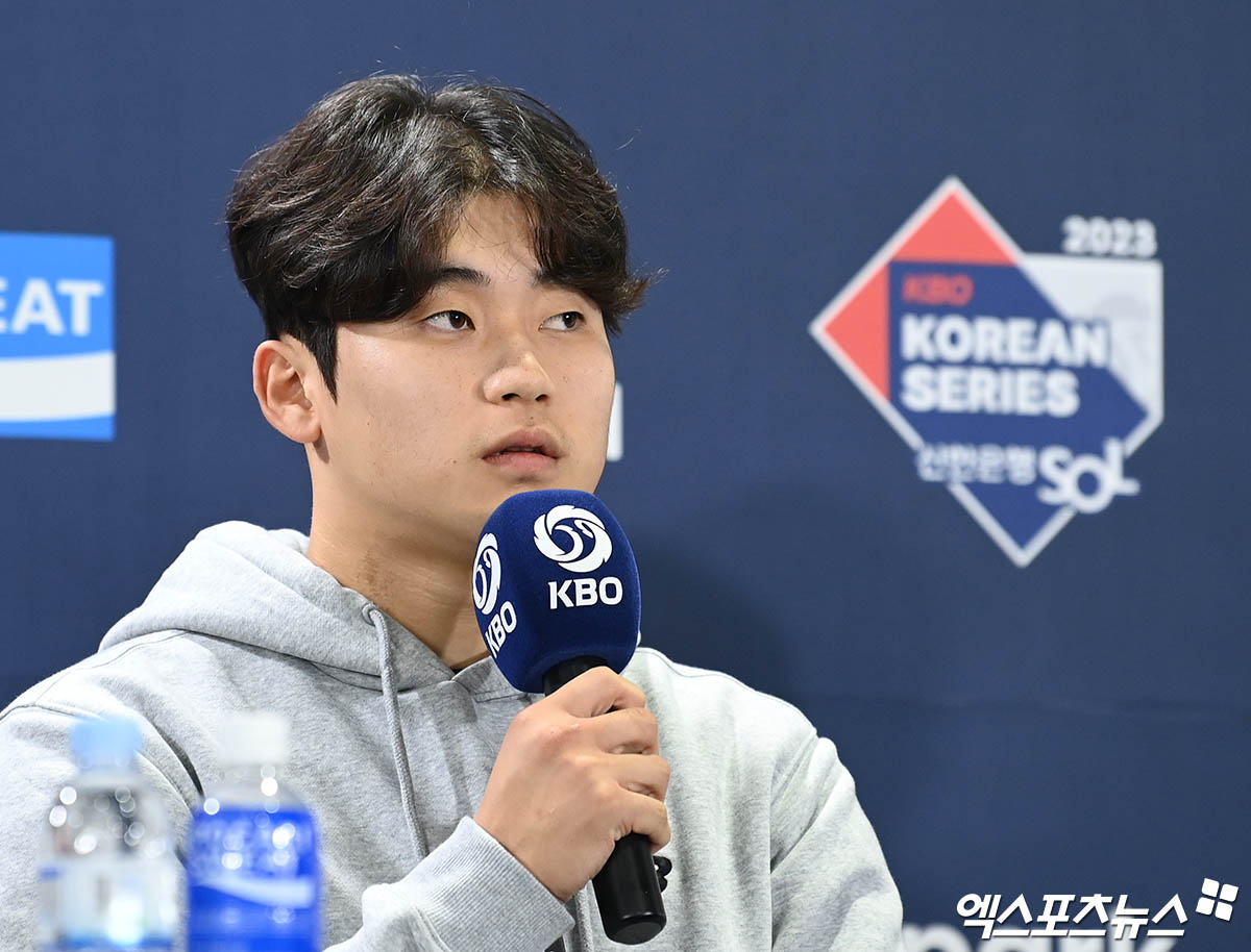 "계산이 서지 않을 것 같은데"...LG-KT 선수 참가 불투명, 사령탑의 고민은 '뒷문' [APBC] - 나무뉴스