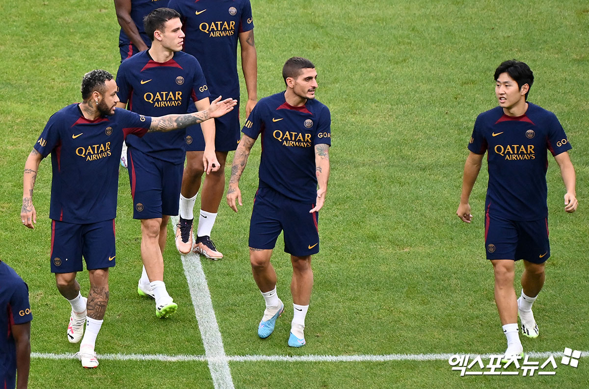 "LEE가 희생한다"…PSG, MF 영입 실패하면 '이강인 보직 변경'→"중원에서 발전 가능" - 나무뉴스