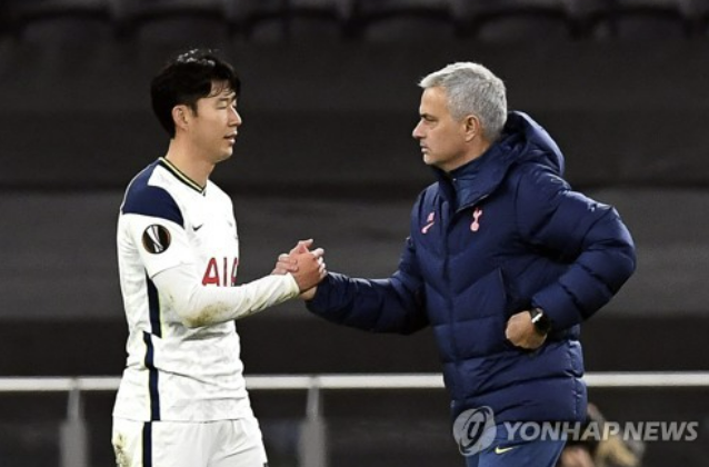 무리뉴 'EPL 복귀' 정조준…'사우디 자본' 뉴캐슬 이동설 떴다→EPL 5번째? (엑스포츠뉴스) - 나무뉴스