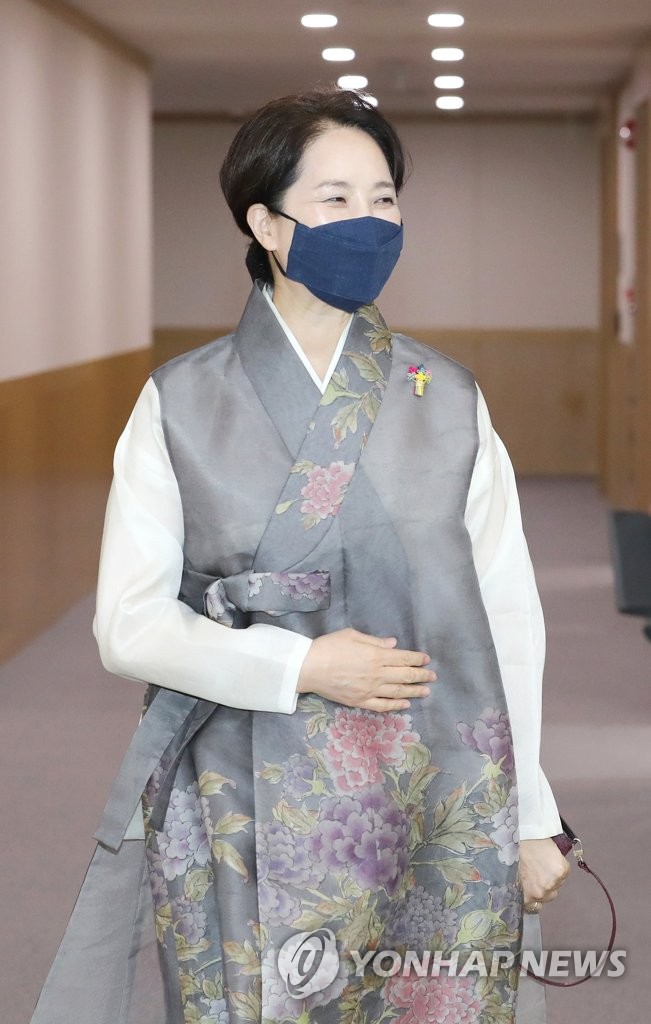 유은혜 "내달 단계적 일상회복 맞춰 등교-대학 대면활동 확대" (연합뉴스) - 나무뉴스