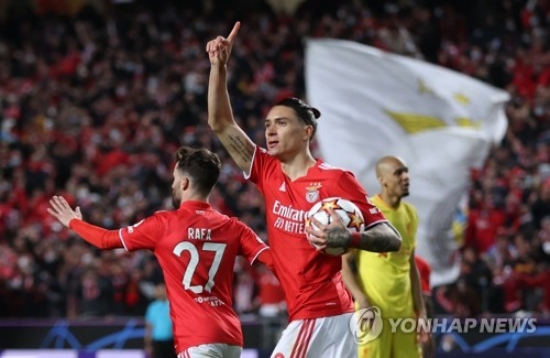 '한국 첫 상대' 22세 우루과이 FW, 빅클럽 상대 5골 '폭발' [UCL 8강] (엑스포츠뉴스) - 나무뉴스