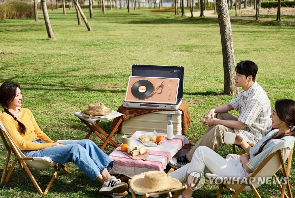 LG전자 "스탠바이미 고, 사전 판매서 10분만에 완판" (연합뉴스) - 나무뉴스