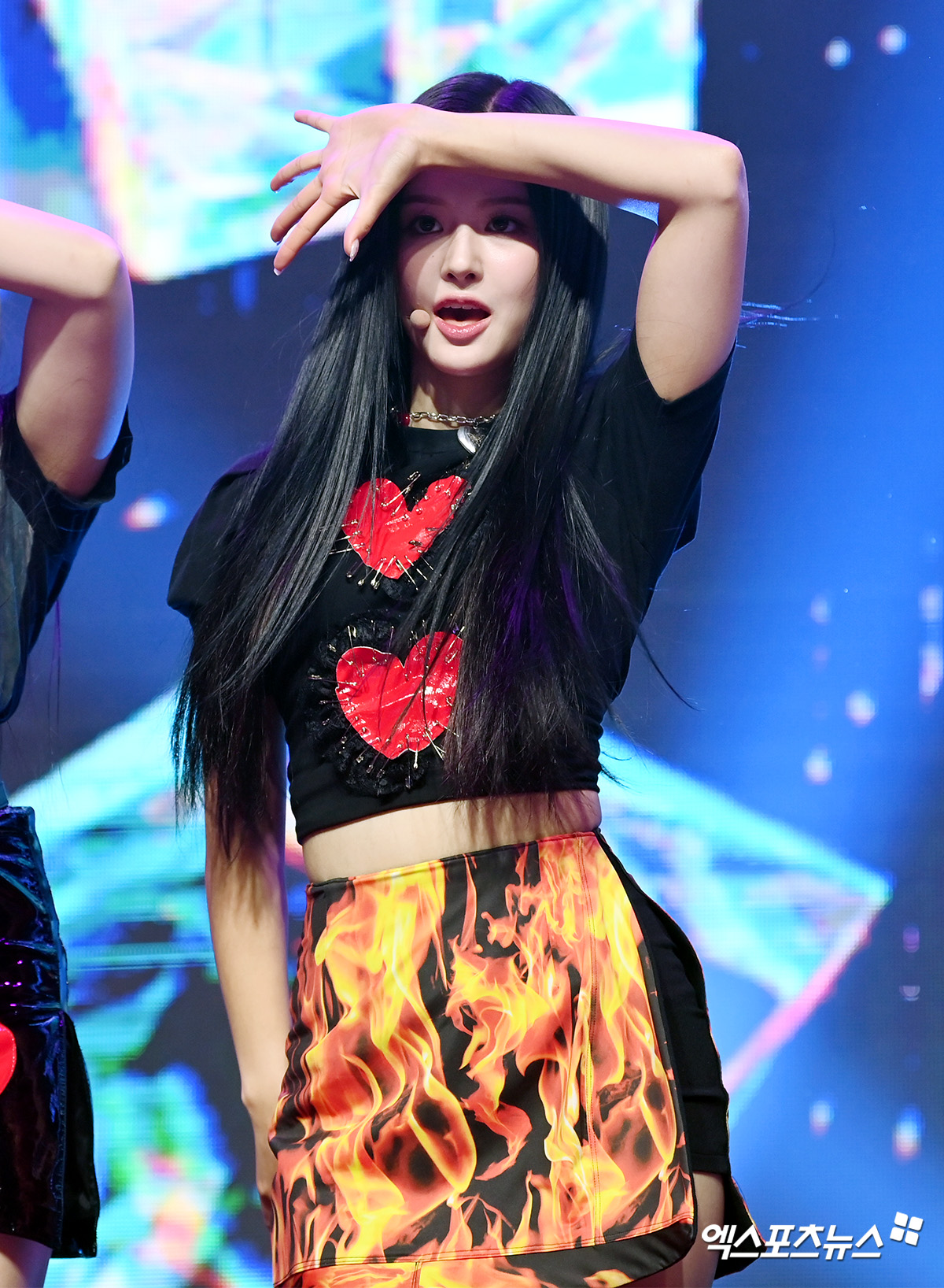 엔믹스 설윤 '수지-쯔위 JYP 비주얼 계보 잇는 미모'[엑's HD화보] - 나무뉴스