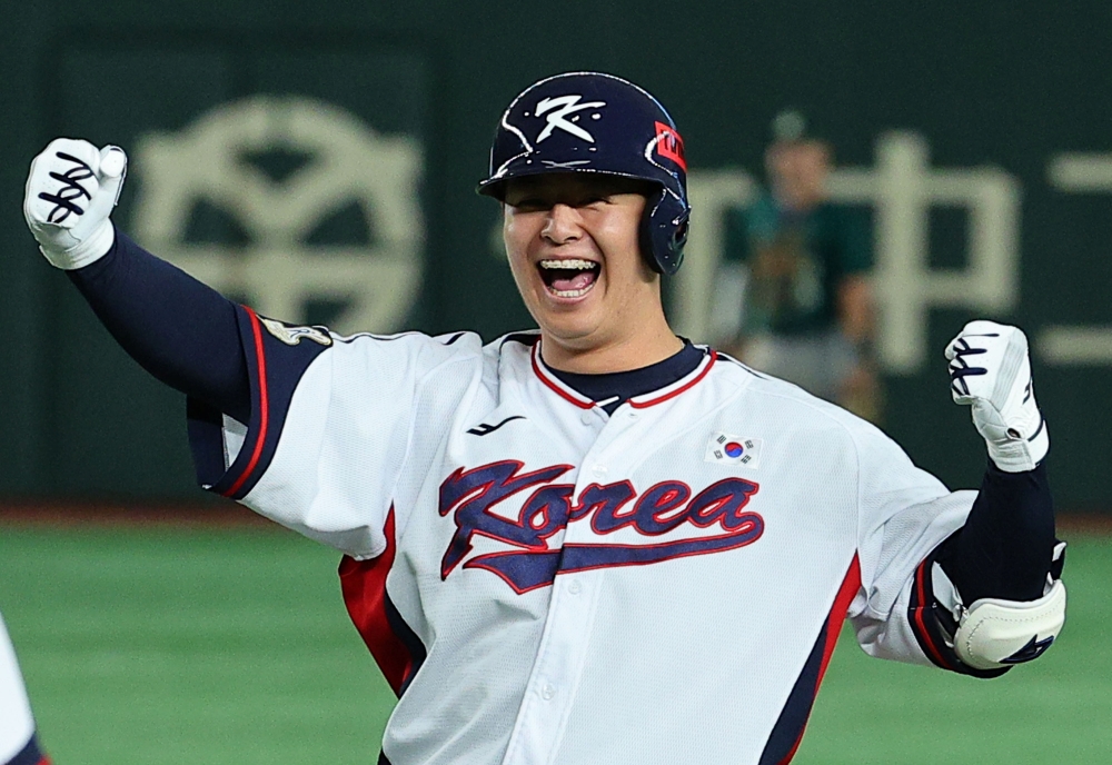 '끝내기 주인공' 노시환 "첫 경기 승리 기뻐…초구부터 스윙 생각 있었다" [APBC 인터뷰] - 나무뉴스