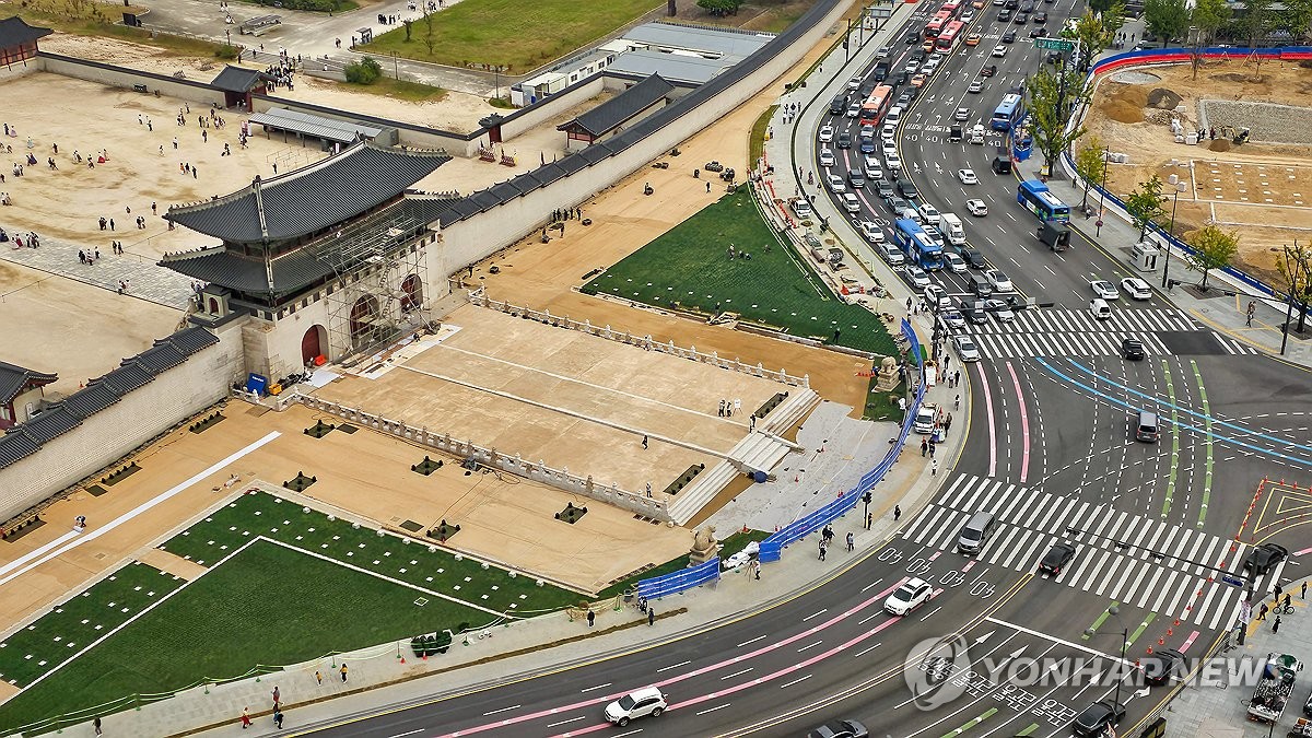 100년 만에 옛 모습 찾은 광화문…새 현판과 함께 15일 공개 - 나무뉴스