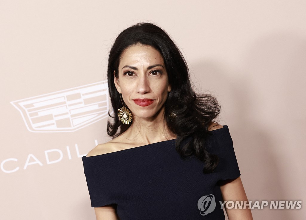 힐러리 최측근 애버딘 배우 브래들리 쿠퍼와 열애설 나무뉴스