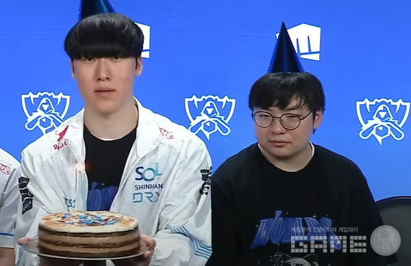 '미라클 런 업셋' DRX 롤드컵 우승...ZEKA "2022 DRX는 역배가 아닌 정배" - 나무뉴스