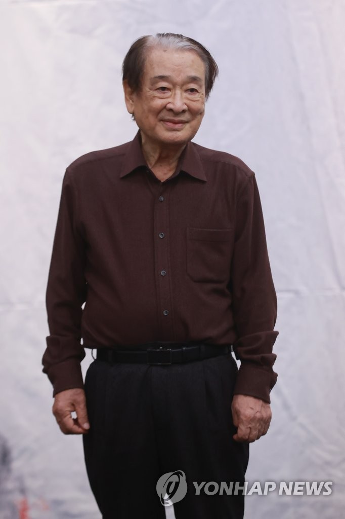 '리어왕'으로 돌아온 이순재 "백성에 대한 연민 더 살려내" - 나무뉴스