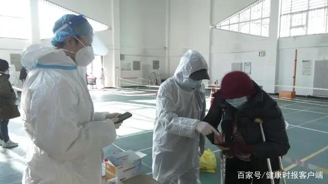 1명 양성반응에 사흘 도시봉쇄…중국 동북 정밀방역 역주행 나무뉴스